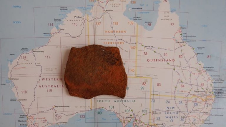 Cursed Stones of Uluru? Sorry Rocks ! – Unexplained Mysteries